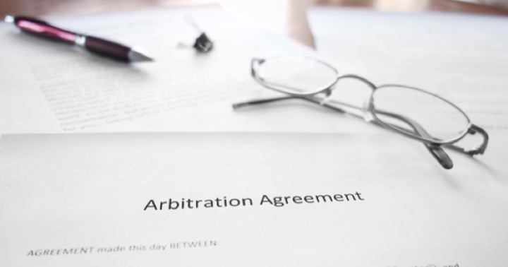 Assessing the Pros and Cons of Class Action Waivers in Employment ...